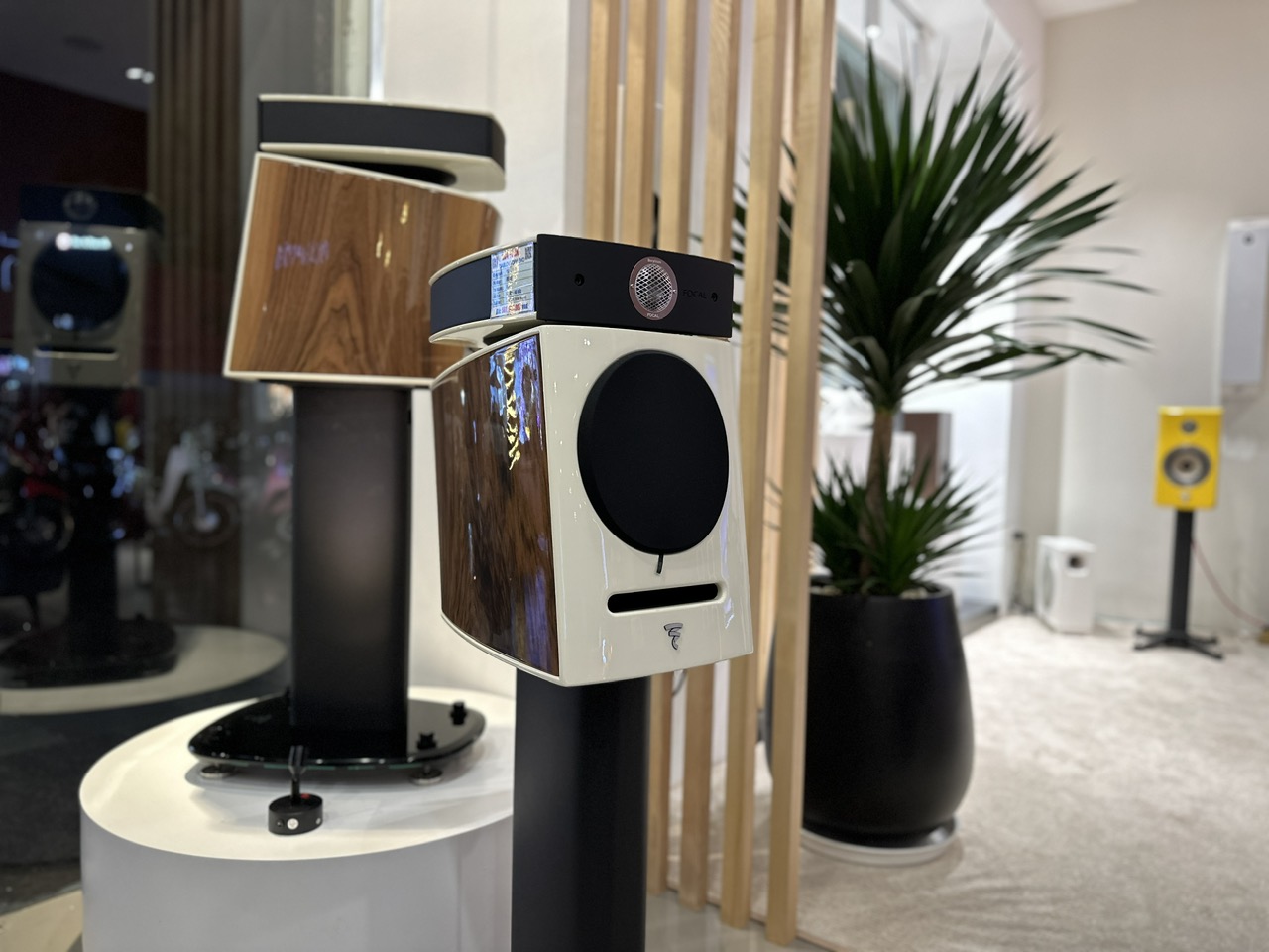 Loa bookshelf là gì? Tìm hiểu về loa bookshelf chi tiết NHẤT